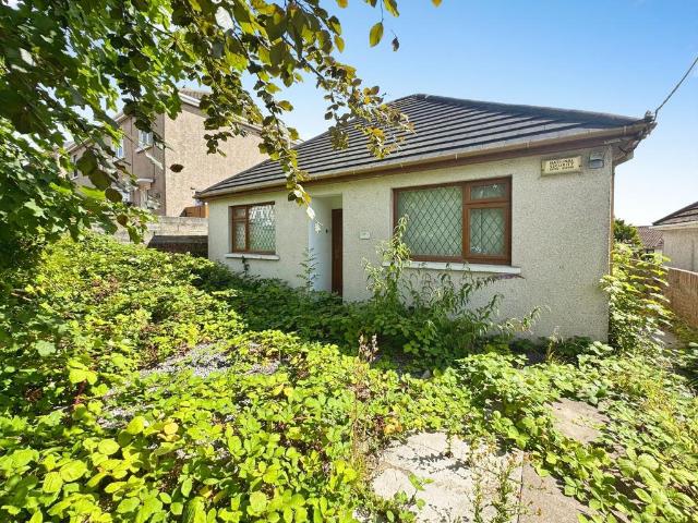 2 bedroom detached bungalow for sale