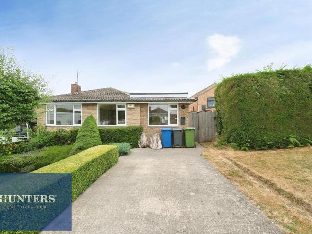 2 bedroom detached bungalow for sale