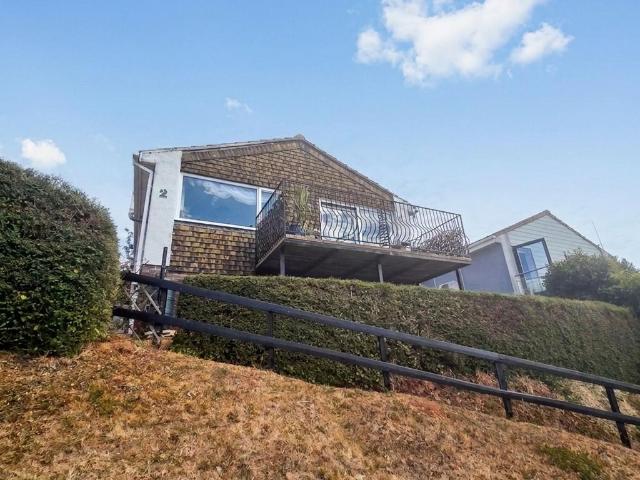 2 bedroom detached bungalow for sale