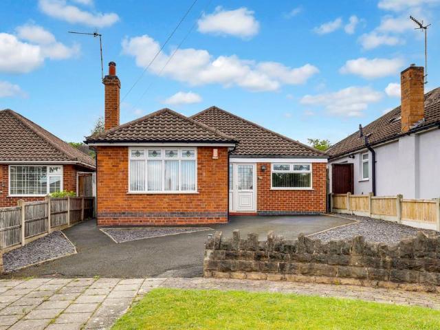 2 bedroom detached bungalow for sale