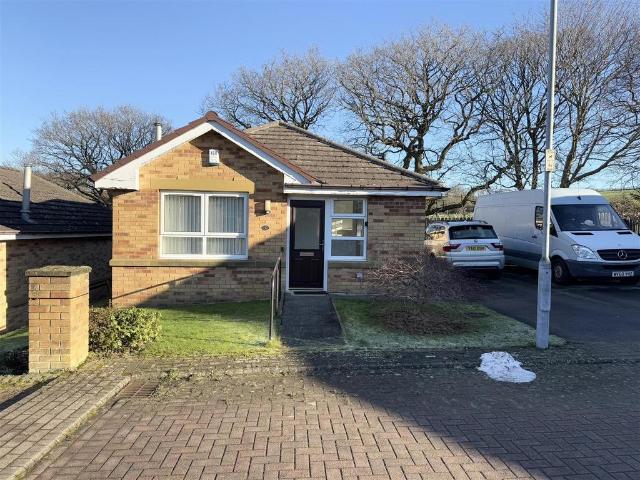 2 bedroom detached bungalow for sale