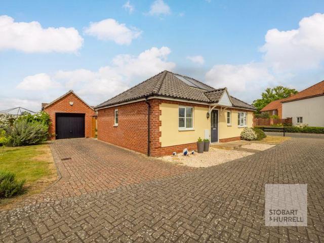 2 bedroom detached bungalow for sale