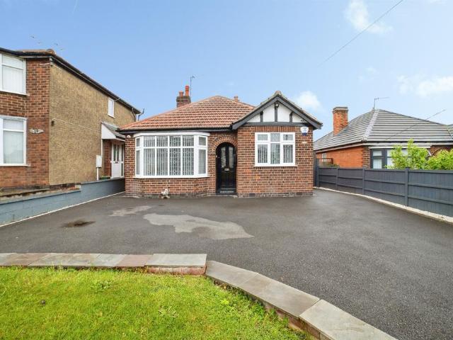 2 bedroom detached bungalow for sale