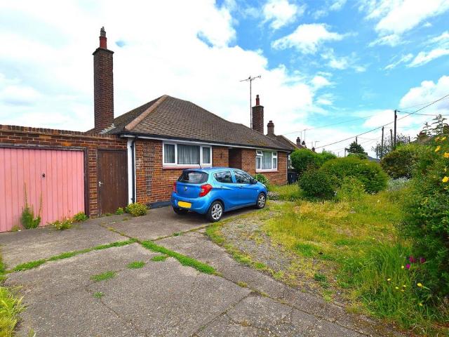 2 bedroom detached bungalow for sale