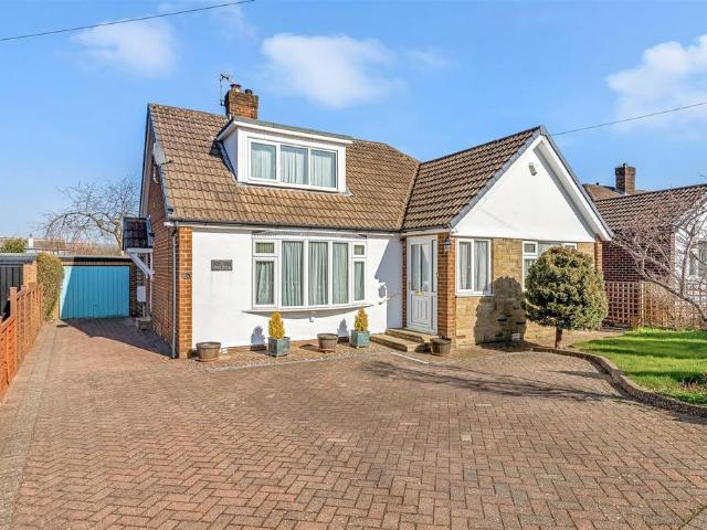 2 bedroom detached bungalow for sale
