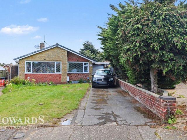 2 bedroom detached bungalow for sale