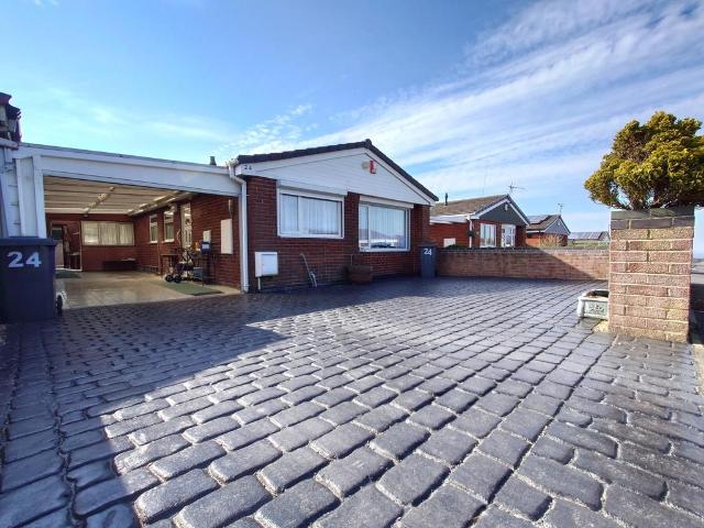 2 bedroom detached bungalow for sale
