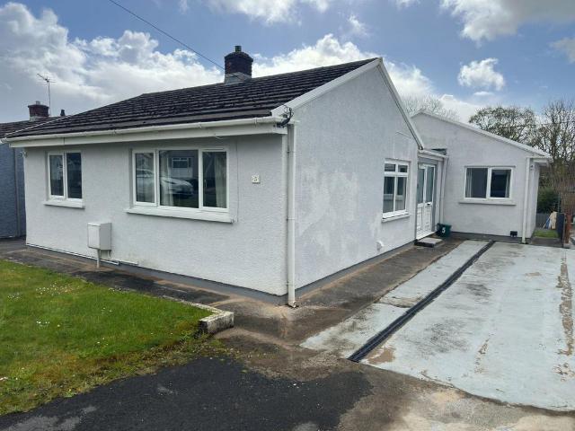 2 bedroom detached bungalow for sale