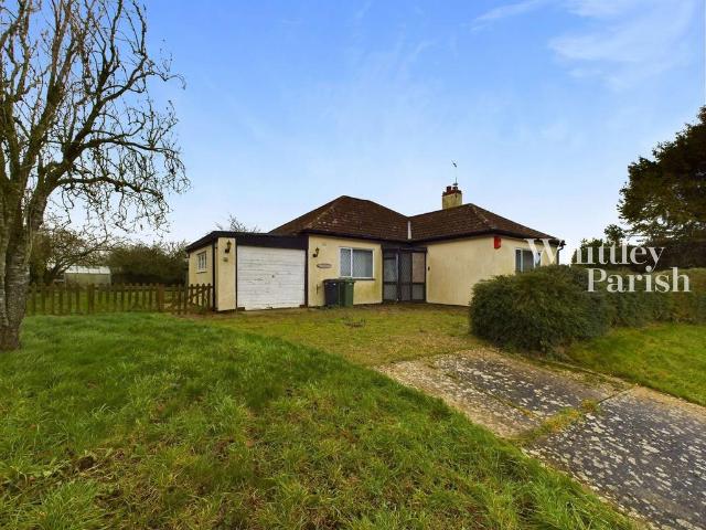 2 bedroom detached bungalow for sale