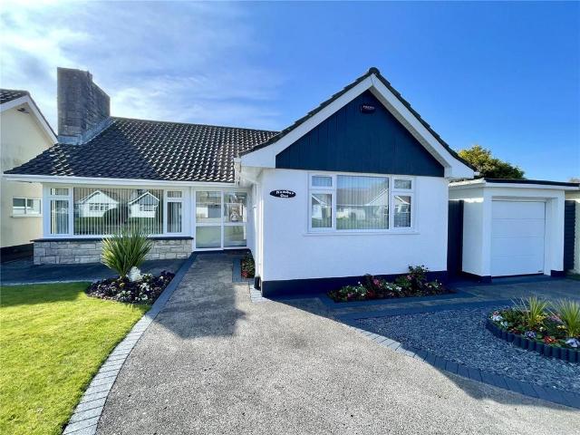 2 bedroom detached bungalow for sale