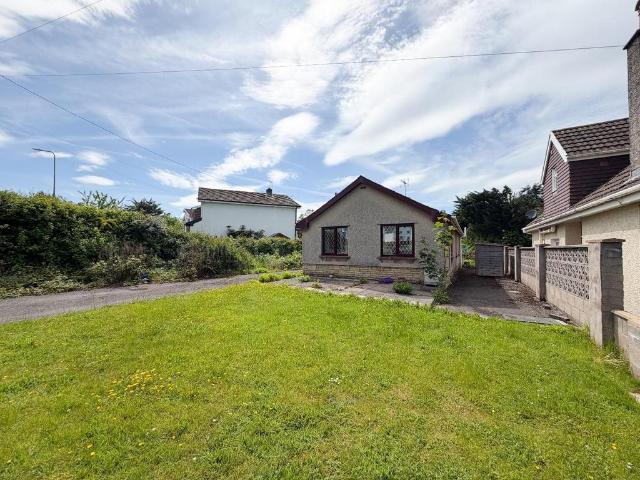 2 bedroom detached bungalow for sale