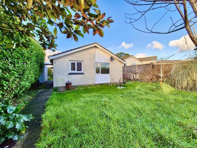 2 bedroom detached bungalow for sale
