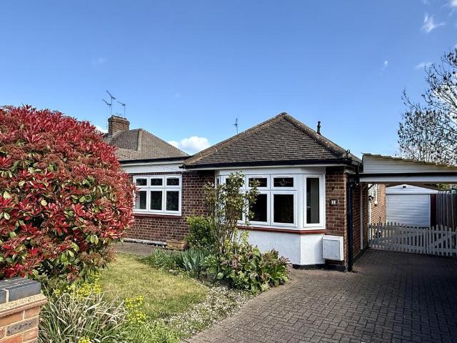2 bedroom detached bungalow for sale