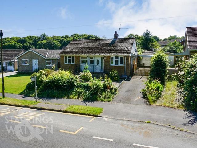 2 bedroom detached bungalow for sale