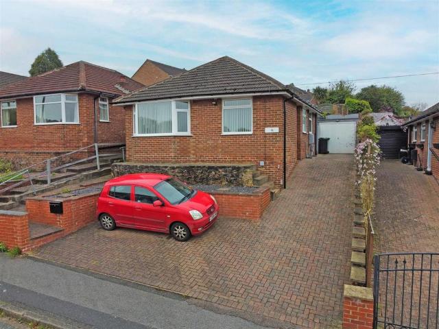 2 bedroom detached bungalow for sale