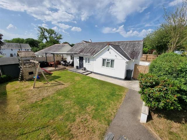 2 bedroom detached bungalow for sale