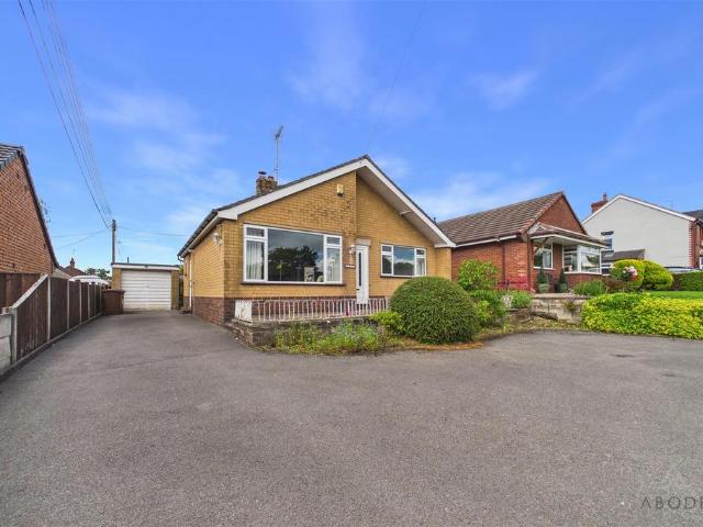 2 bedroom detached bungalow for sale