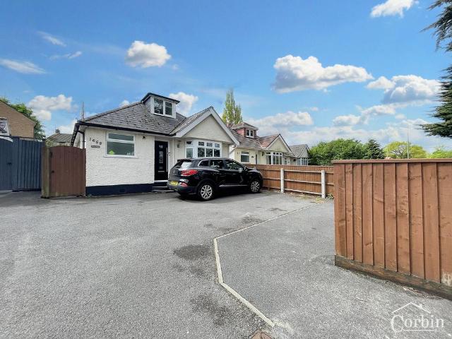 2 bedroom detached bungalow for sale