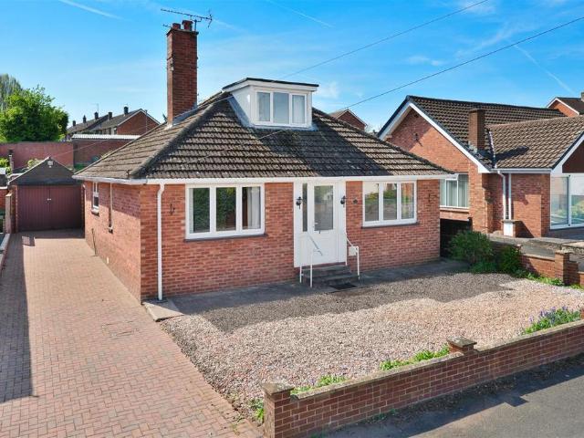 2 bedroom detached bungalow for sale