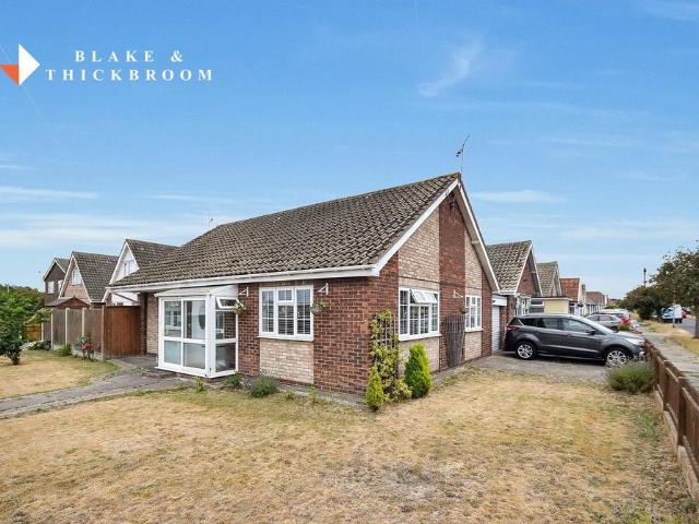 2 bedroom detached bungalow for sale
