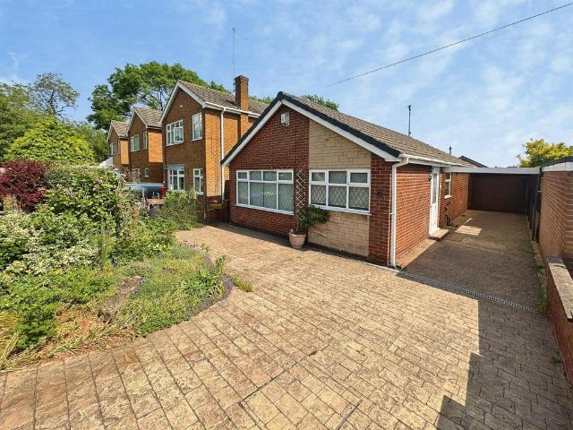 2 bedroom detached bungalow for sale
