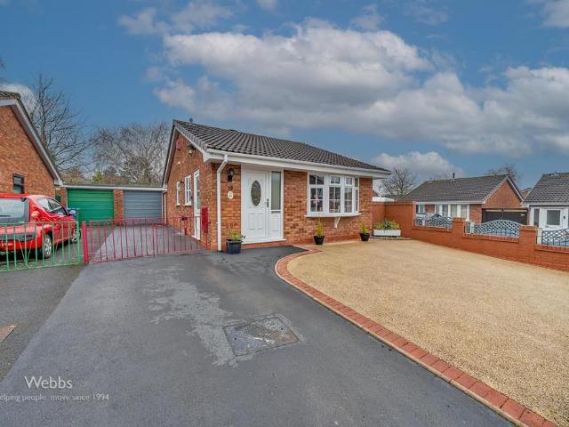 2 bedroom detached bungalow for sale