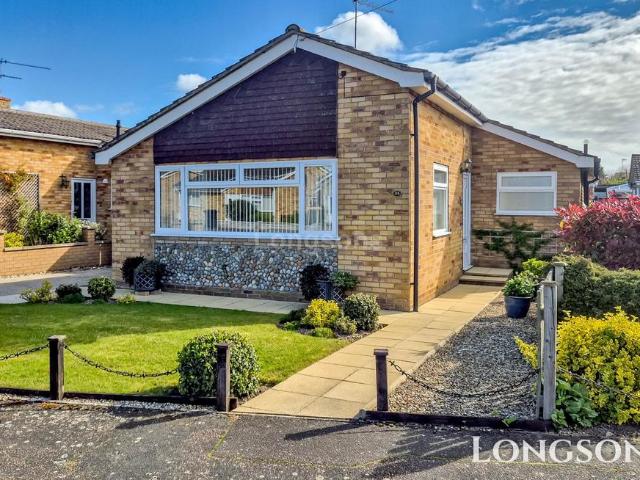 2 bedroom detached bungalow for sale