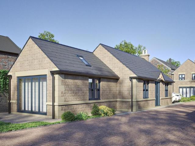 2 bedroom detached bungalow for sale