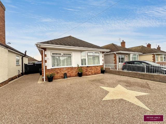 2 bedroom detached bungalow for sale