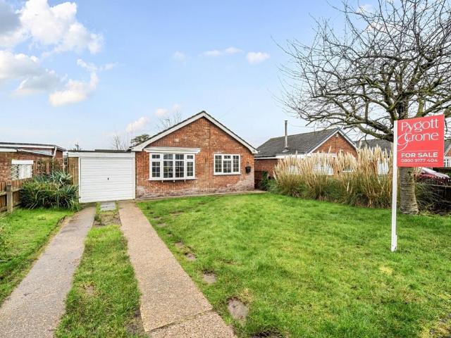 2 bedroom detached bungalow for sale