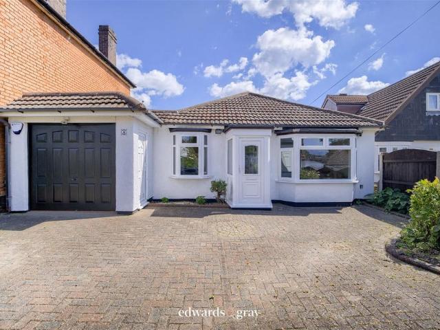 2 bedroom detached bungalow for sale