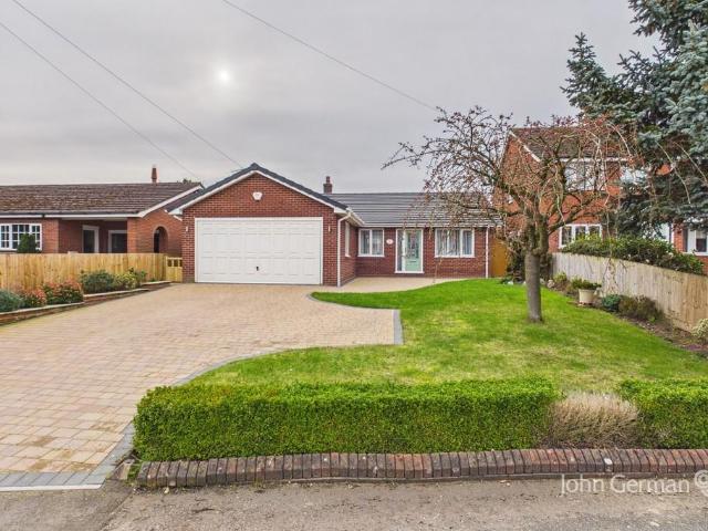 2 bedroom detached bungalow for sale