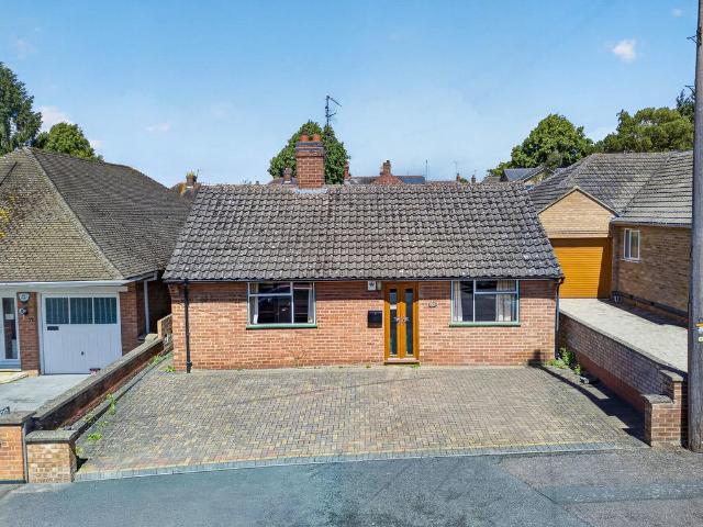 2 bedroom detached bungalow for sale