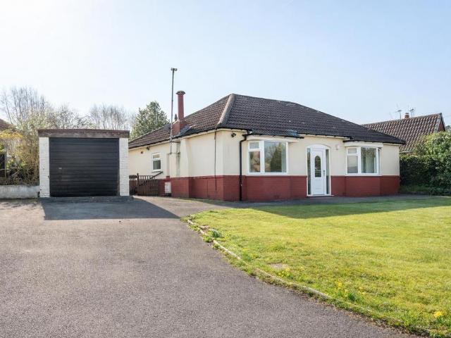 2 bedroom detached bungalow for sale