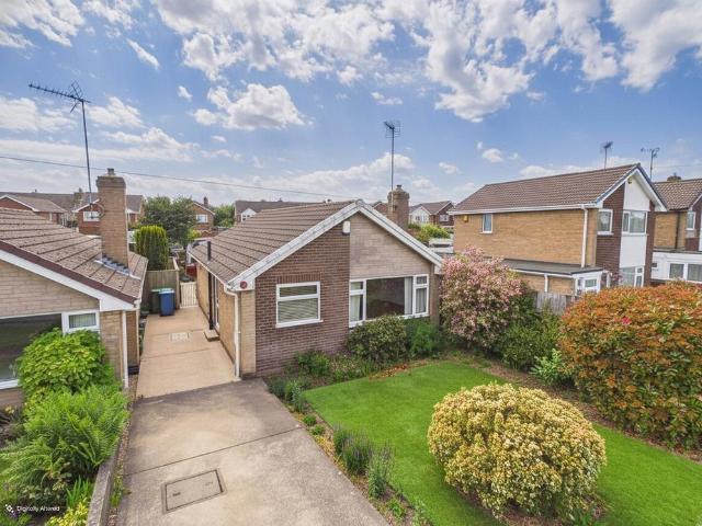 2 bedroom detached bungalow for sale