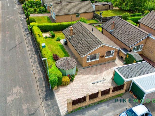 2 bedroom detached bungalow for sale