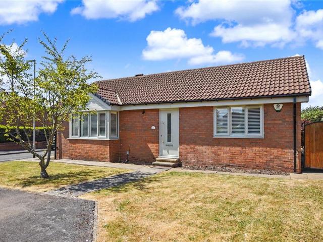 2 bedroom detached bungalow for sale