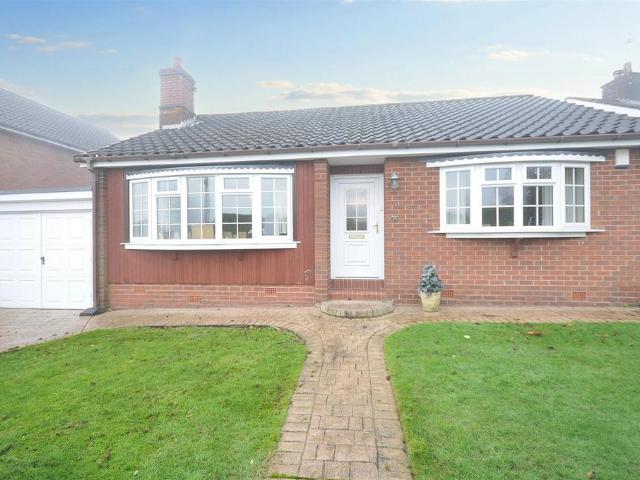 2 bedroom detached bungalow for sale