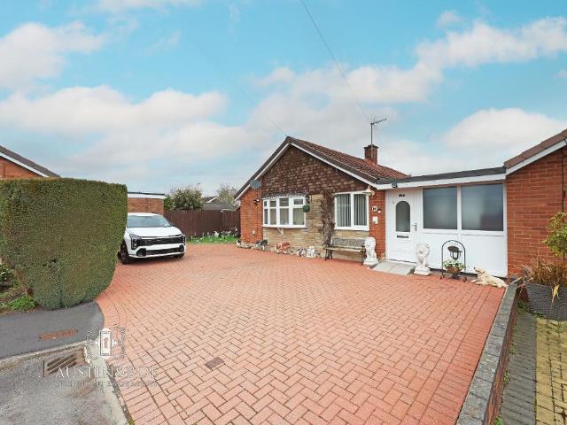 2 bedroom detached bungalow for sale