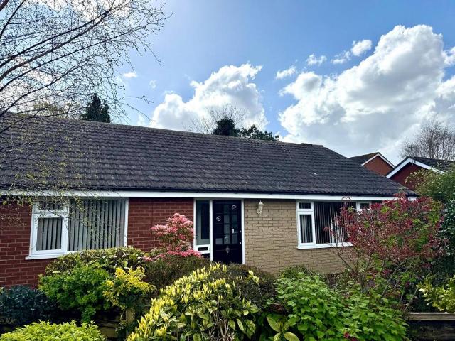 2 bedroom detached bungalow for sale