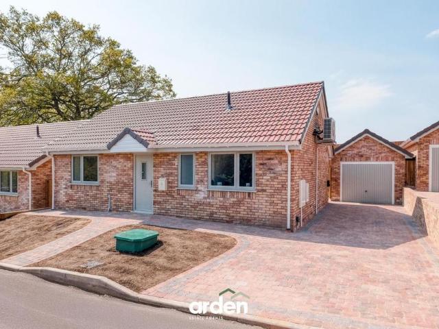 2 bedroom detached bungalow for sale