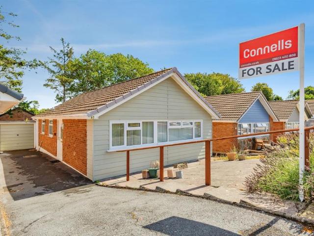 2 bedroom detached bungalow for sale