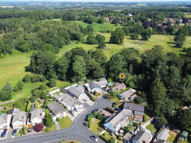 2 bedroom detached bungalow for sale