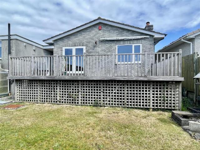 2 bedroom detached bungalow for sale