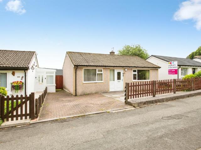 2 bedroom detached bungalow for sale