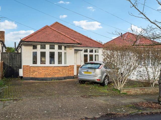 2 bedroom detached bungalow for sale