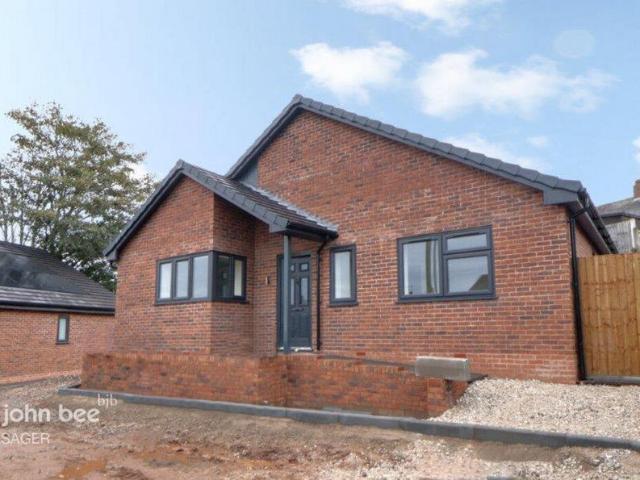 2 bedroom detached bungalow for sale