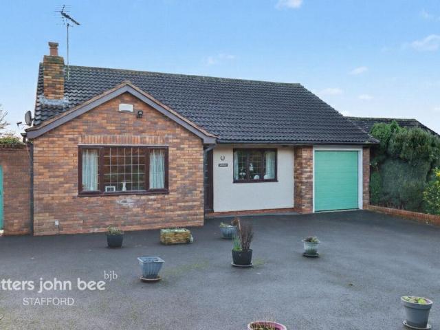2 bedroom detached bungalow for sale