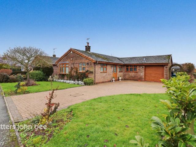 2 bedroom detached bungalow for sale