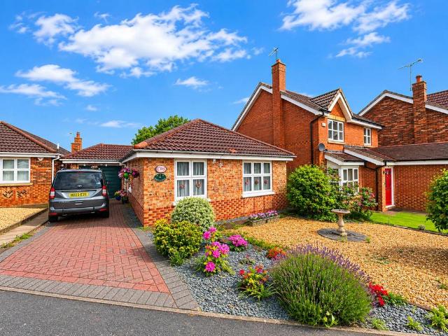 2 bedroom detached bungalow for sale